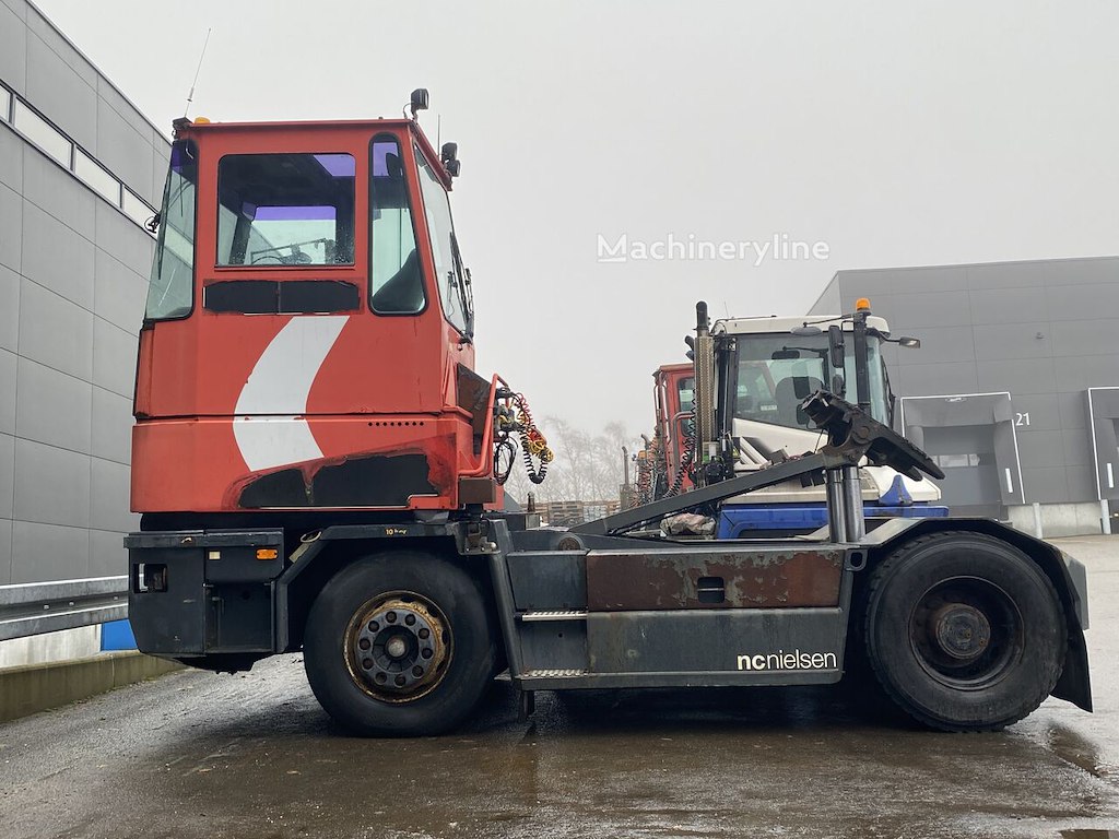Kalmar TT618 terminalni tegljač