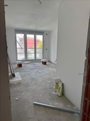 Trošarina, 45m2 na I/3, lift, CG, NOV