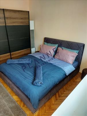 Jednosoban stan kod kružnog toka