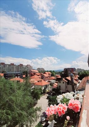 Prodajem stan na extra lokaciji, kod bolnice