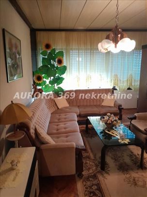 Novi Sad, Futog. OdliČna KuĆa 249m2, Plac 800m2
