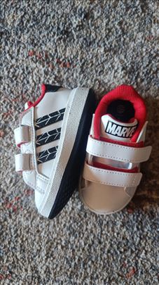 Adidas Spiderman patike br 19