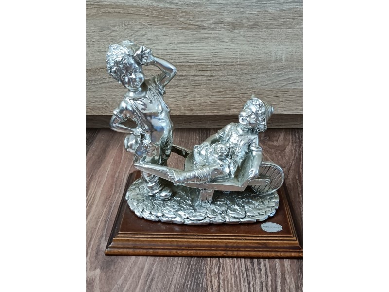Figura Laminato Argento Posrebrena Italijanska iz 80-ih