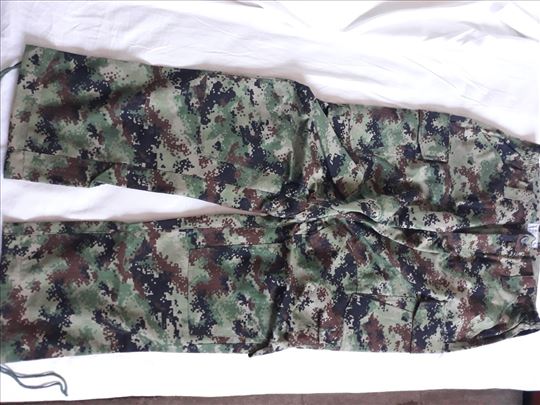 Pantalone maskirne M10 sa digitalnom šarom