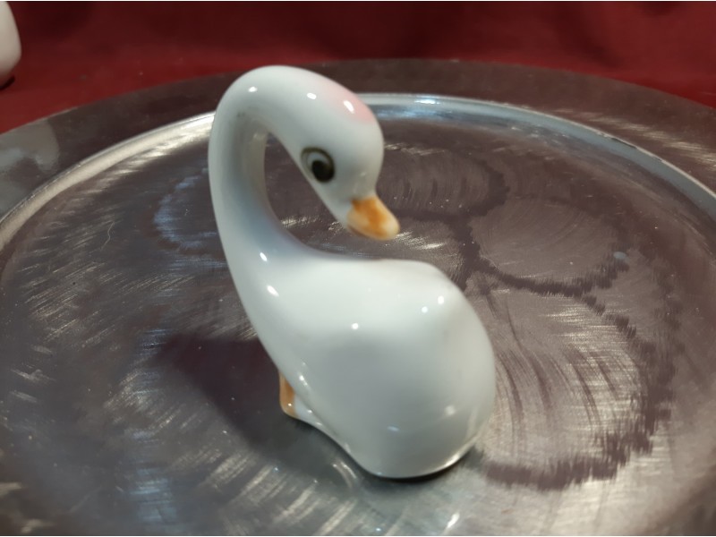 VTG CUTE PORCELAN LABUD 50s ROZE TUFNA KRUPNE OČI