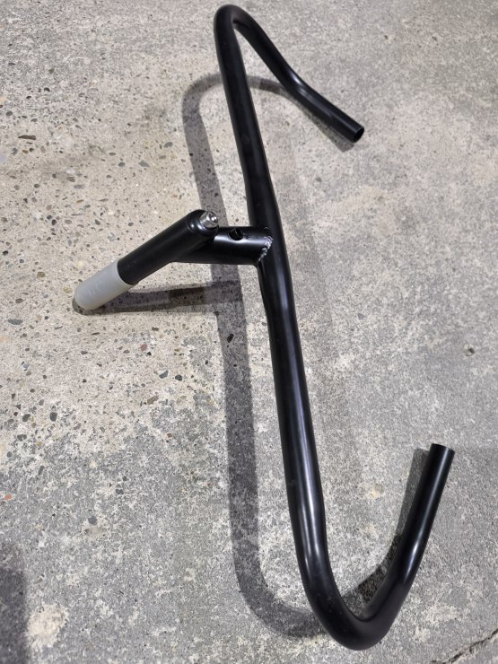Volan crni 25.4x550mm sa lulicom 22.2x60mm ext set 2015 tw 3830008ID: EK000818534