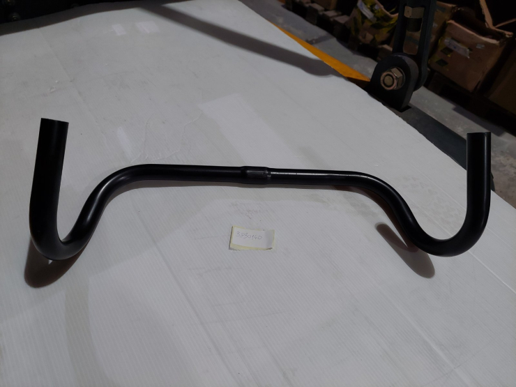 Volan celik road ed crni dia25.4 mm,length 420mm,rise 150mm fc 2014 3830140ID: EK000817967