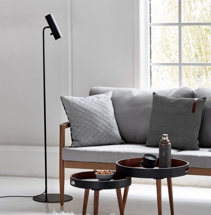 Design For The People MIB 6 podna lampa crna