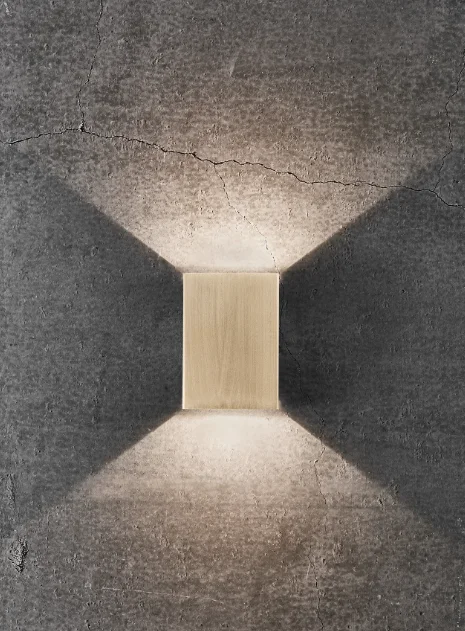 Nordlux Fold 10 spoljašnja zidna lampa mesing