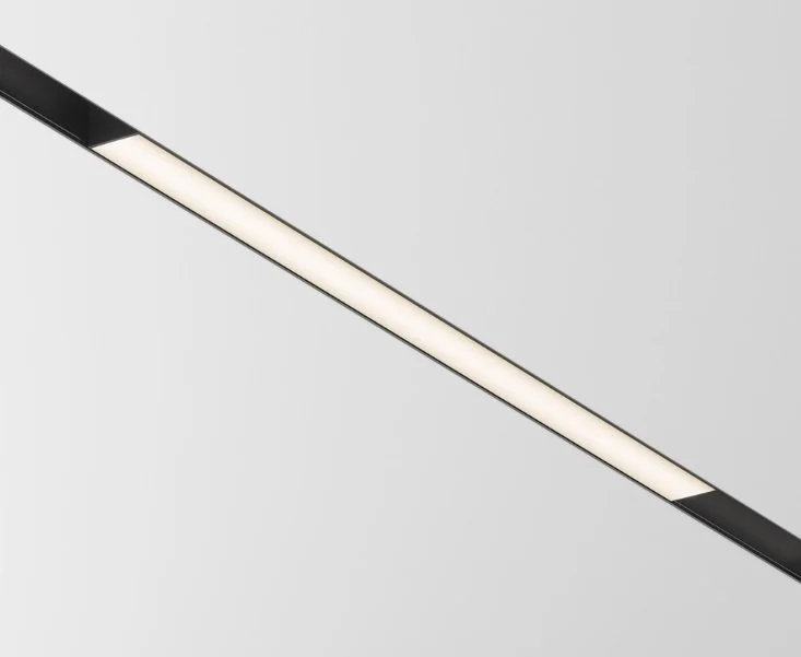 Maytoni BASIS magnetni šinski reflektor crni