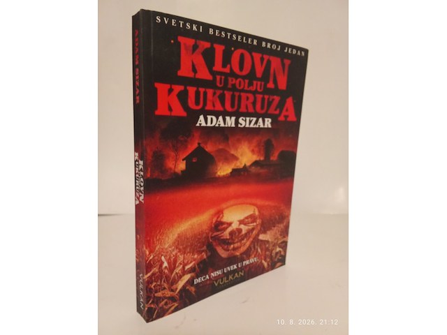 Klovn u polju kukuruza