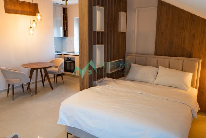 Izdavanje, Stan, 36m2 , Adice
