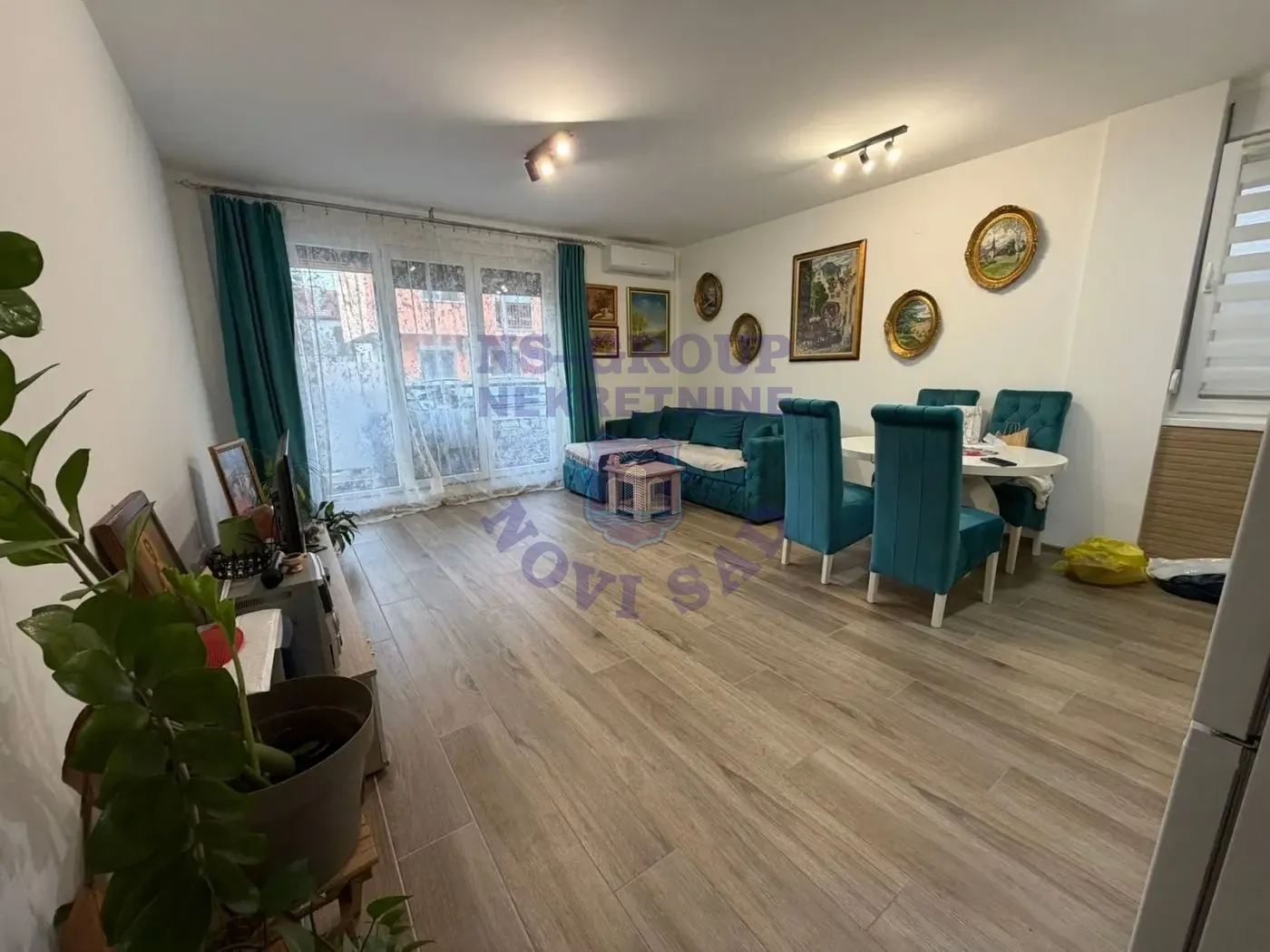 Adice, Novi Sad