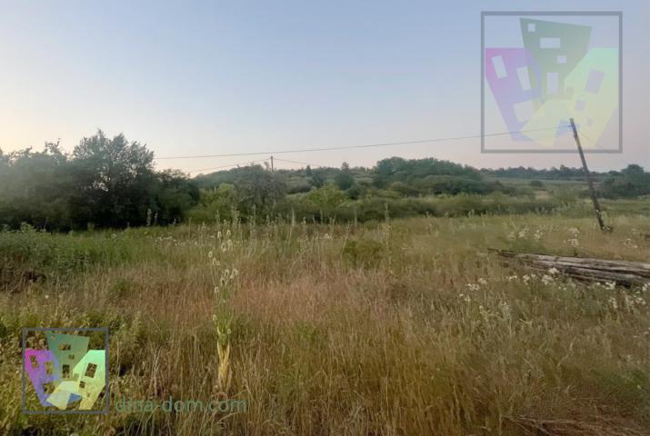 Vrlo povoljna stara kuća pored Beograda