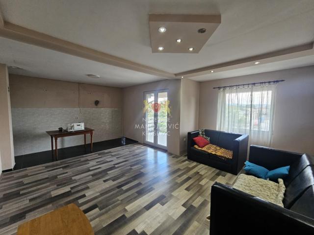 Kuća 240 m², 5.0 soba, Kruševac, Ujedinjene Nacije