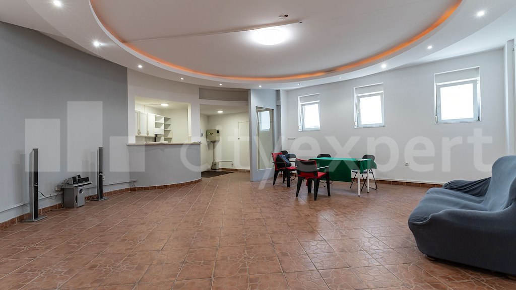 Poslovni prostor za izdavanje BEZ PROVIZIJE: Ostalo, 160m², Vase Pelagića, Savski venac - 1500€