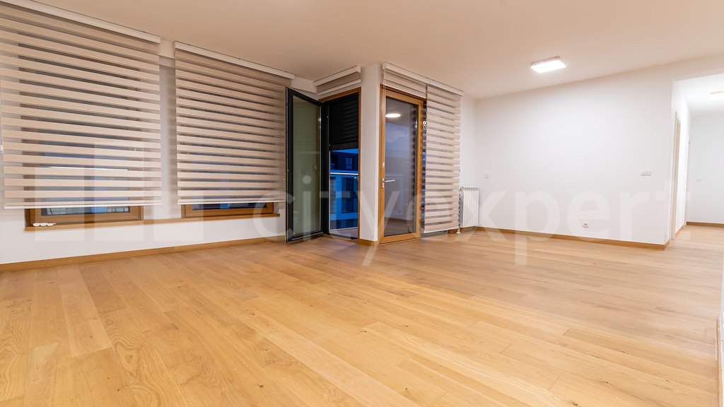 Poslovni prostor za izdavanje BEZ PROVIZIJE: Trosoban, 112m², Bulevar heroja sa Košara, Novi Beograd - 1800€