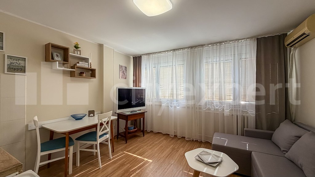 Stan Izdavanje Novi Sad Bez skrivenih troškova - 28m², Podgorička, Novi Sad - 420€