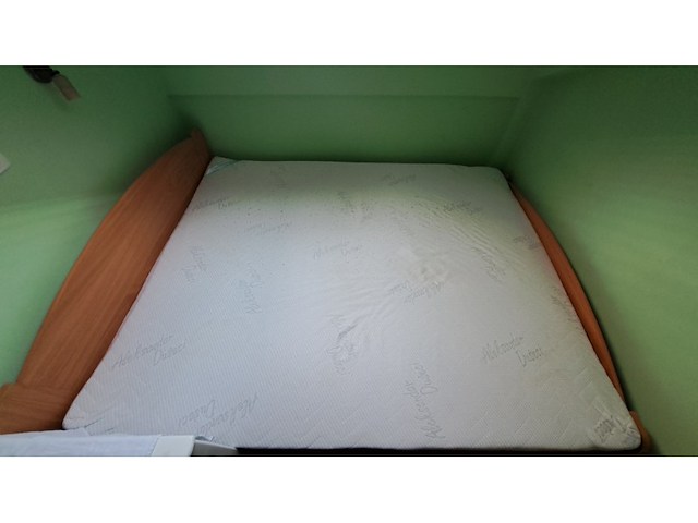 Bračni krevet 200x160, sa fiokom (moguće i sa dušekom)
