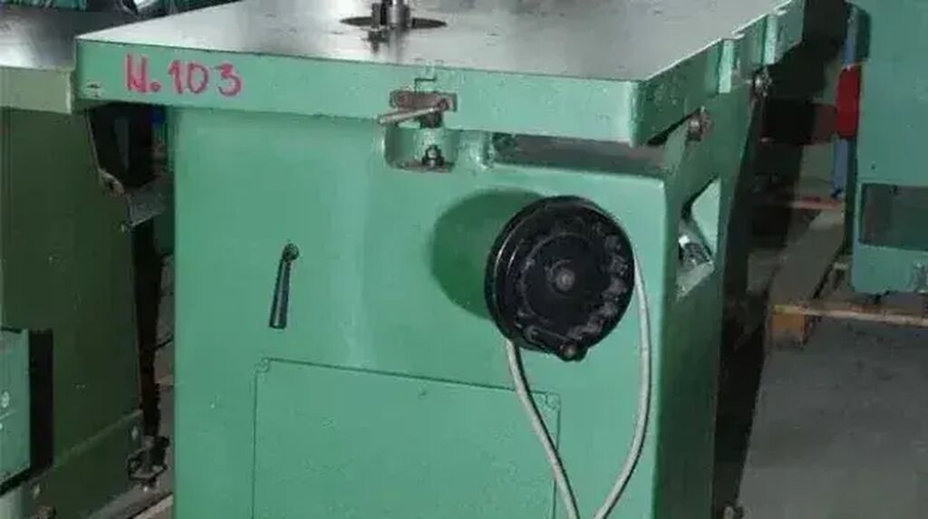 Frezer sa kolicima 103    Marka: Sicar Model: 2000 Specifikacije
