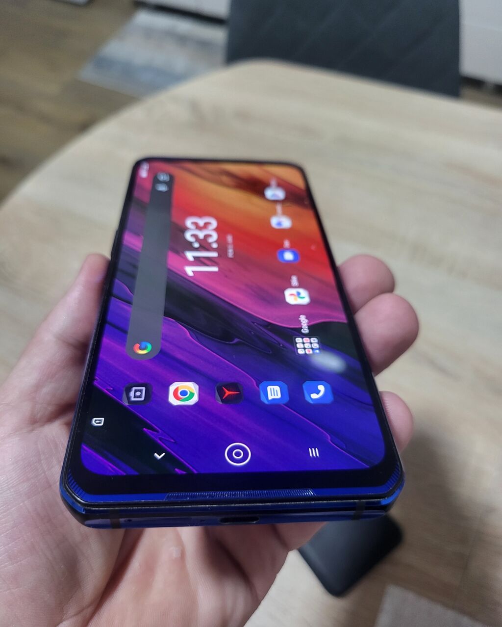 Lenovo Legion Phone Duel (gaming telefon)Gejmerska zver - Ekran