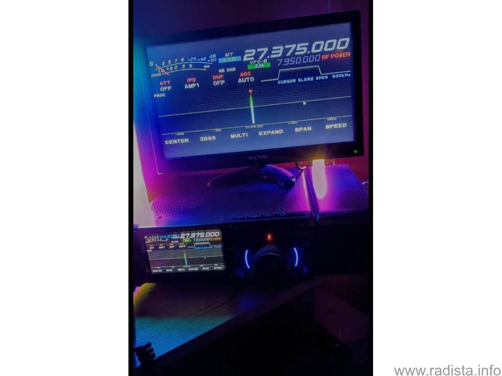 Yaesu FT-710 AESS HF + 6.M + 4.M - 100.W