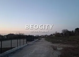 Prodaja Građevinsko zemljište - Beograd, Surčin Centar