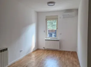 Izdavanje Stan - Beograd