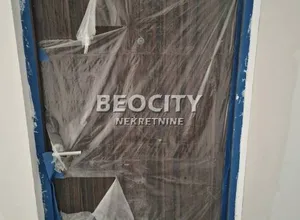 Prodaja Stan - Beograd, Surčin Centar