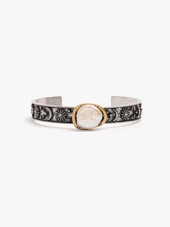 ENGRAVED BANGLE WITH FRESHWATER PEARL