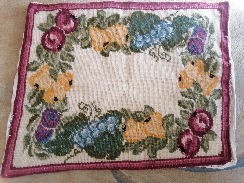 jastučnica u etno stilu 75x60cm