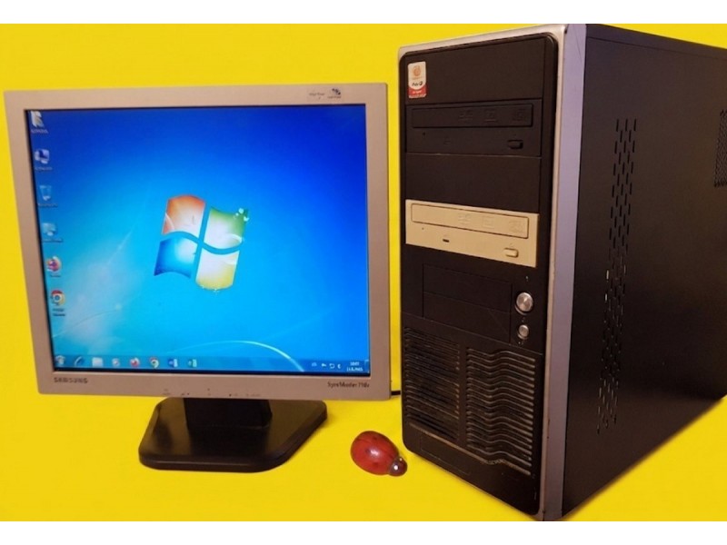 Računar MSI NVIDIA Thermaltake kućište i Monitor 17inča