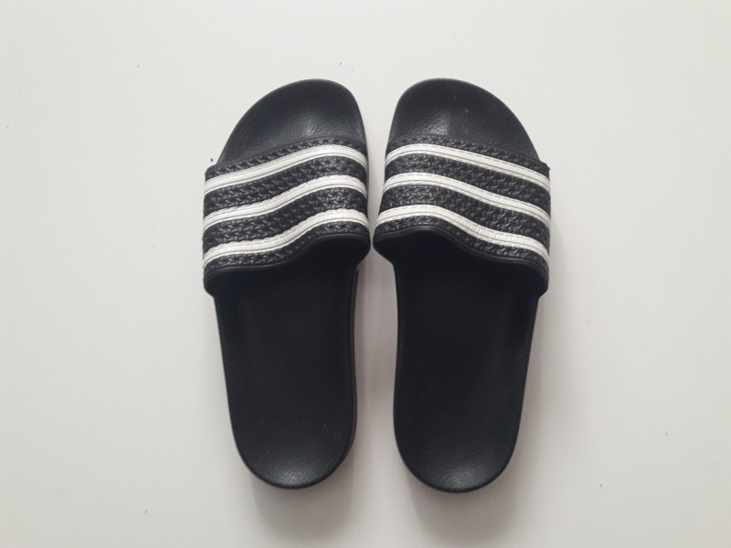 Adidas papuce crne