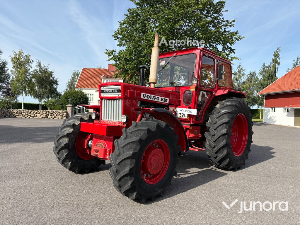 Prodaje se Volvo BM 814 traktor točkaš na aukciji