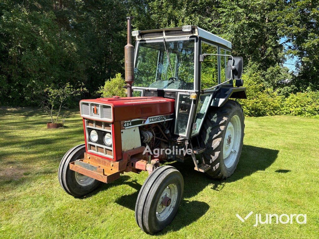 Prodaje se International 484 traktor točkaš na aukciji