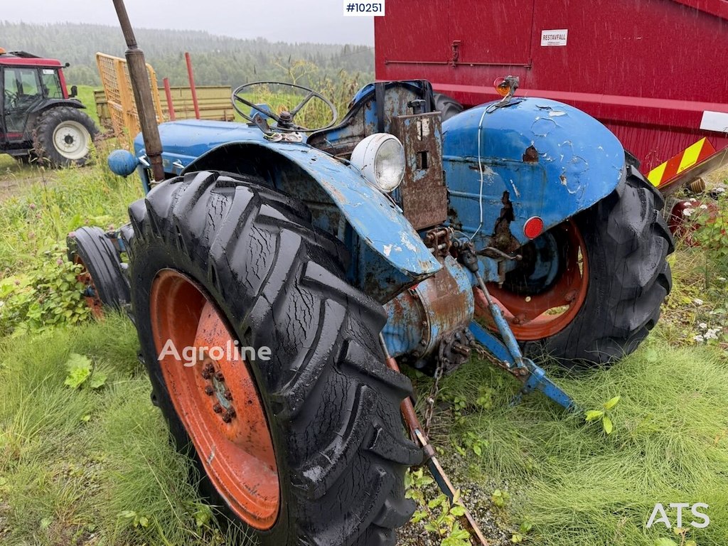 Ford Dexta mini traktor