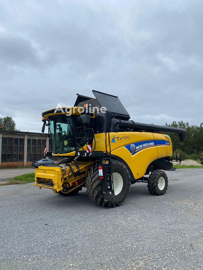 New Holland CX6.90 kombajn za žito