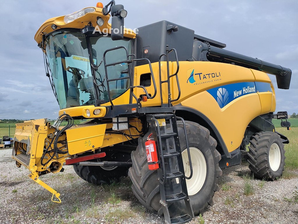 New Holland CX 8070 kombajn za žito