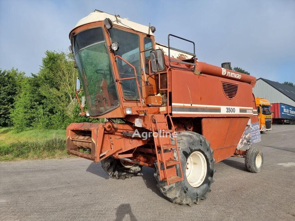 Laverda 3500 Laverda 3500 Combine Harvester Combine 115HP 1986 kombajn za žito
