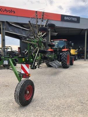 Fendt FORMER 1402 sakupljač sena