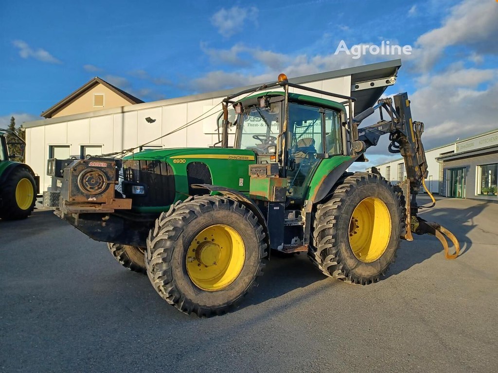 John Deere John Deere 6930 Forstschlepper harvester