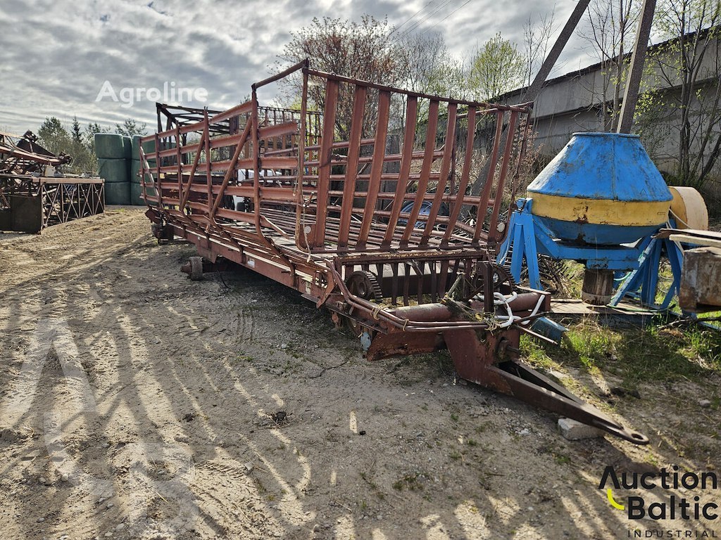 Prodaje se Hay picker viljuške za okrugle bale na aukciji