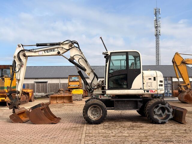 Bager na točkovima
Terex TW110 Mobile Excavator