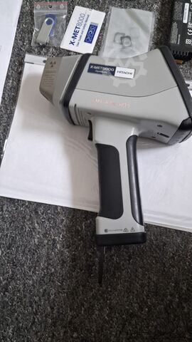 Spektrometar Hitachi X-MET 8000 Optimum
Hitachi X-MET 8000 Optimum