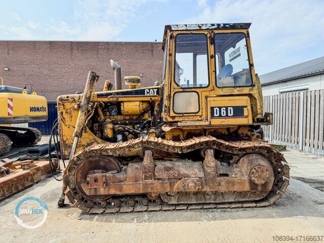 Mašina za ocenjivanje
Caterpillar D6 D-series Bulldozer