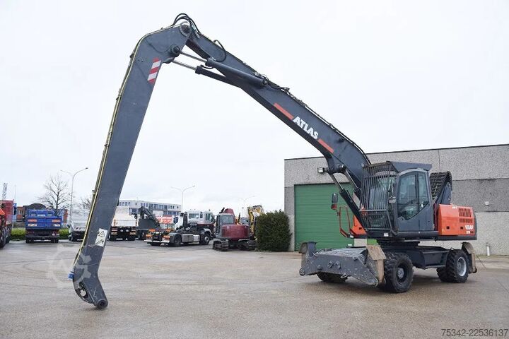 Rukovalac materijalom
Atlas 270 MH Material handling