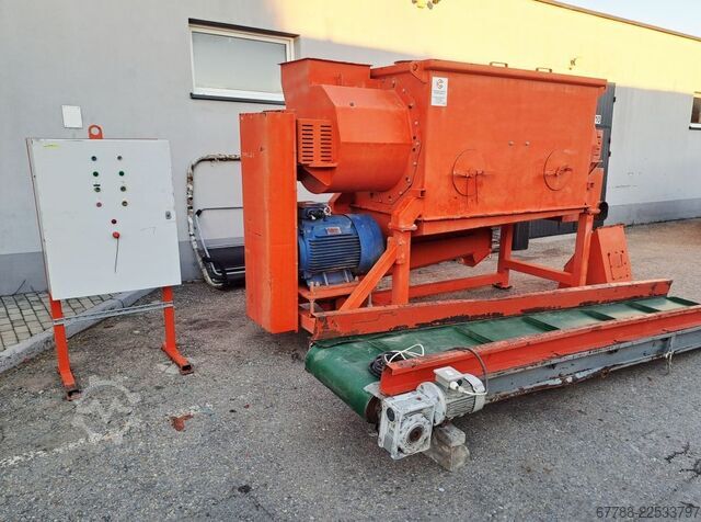 Centrifugalna sušilica za plastične materijale
KCBM 700-1000 kg/h 75 kW