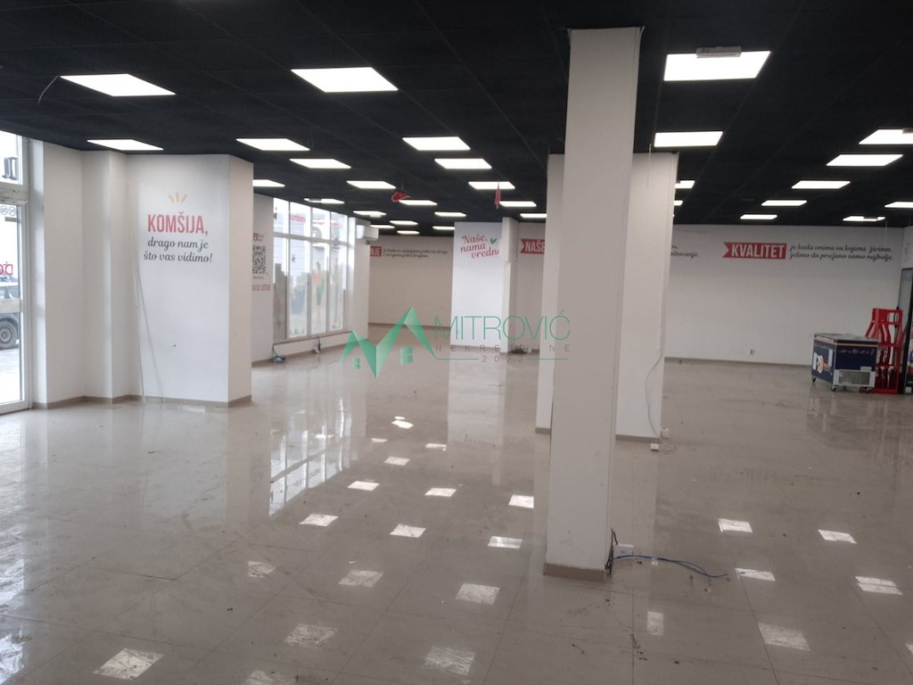 Lokal za izdavanje, Jugovićevo, Novi Sad, 146m², 2.190 €/mes