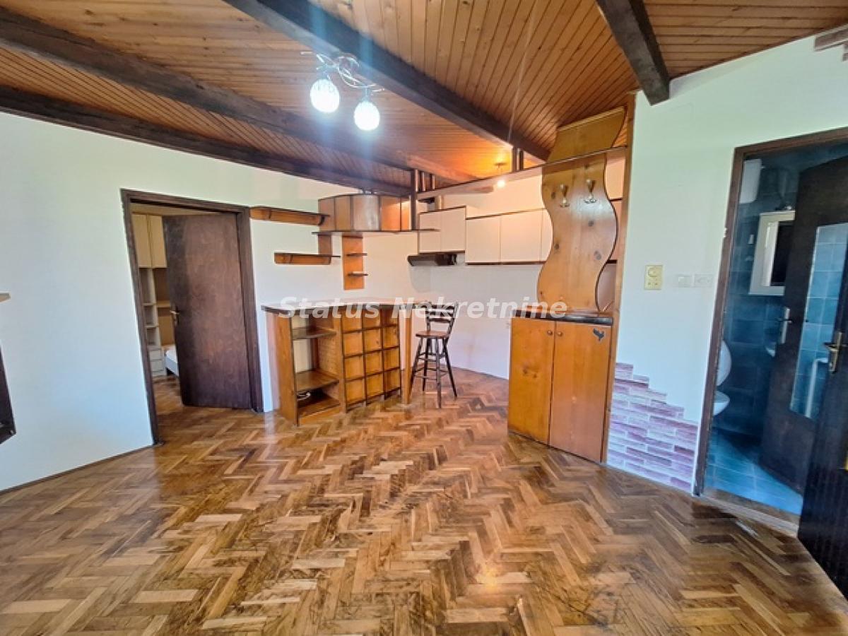 Jednoiposoban stan za izdavanje, Klisa, Novi Sad, 33m², 180 €/mes