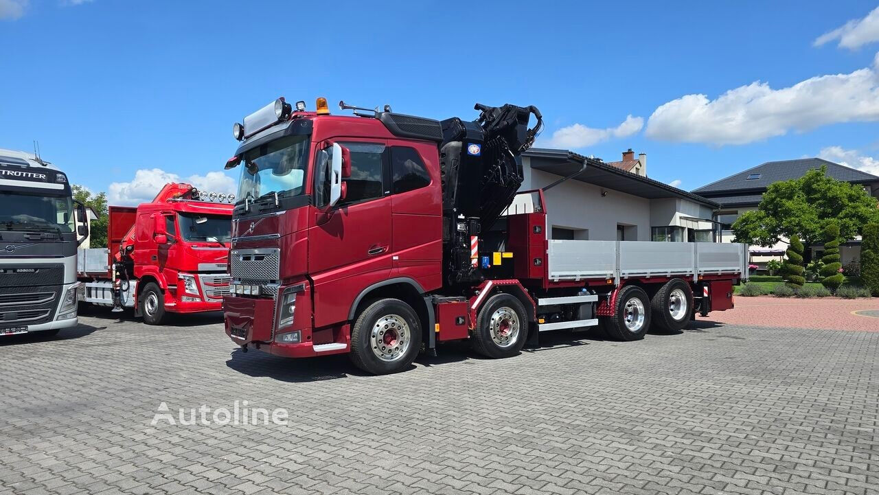 Volvo FH16 750 8x4 / Flatbed Truck / HMF 7020 Crane + JIB kamion s ravnom platformom